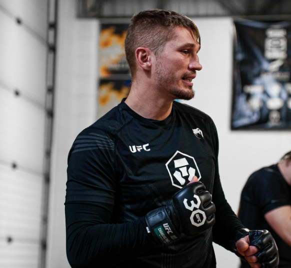 Austin Hubbard vs. Alexander Hernandez: Detailed Live Round Updates and ...