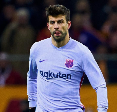 Novak Djokovic Shares a Lighthearted Moment with Gerard Piqué at the ...