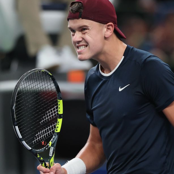 Holger Rune Honors Rafael Nadal's Legacy in One of His Final Practice ...