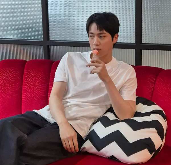 BTS’ Jin to Release His First Solo Album in November: Fans Can’t ...