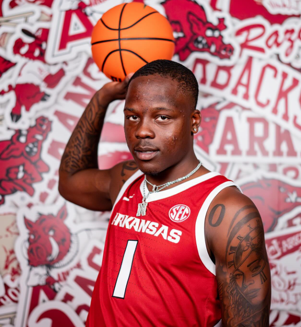 Johnell Davis Brings More Than Skill – What Coach Calipari Expects in 2024