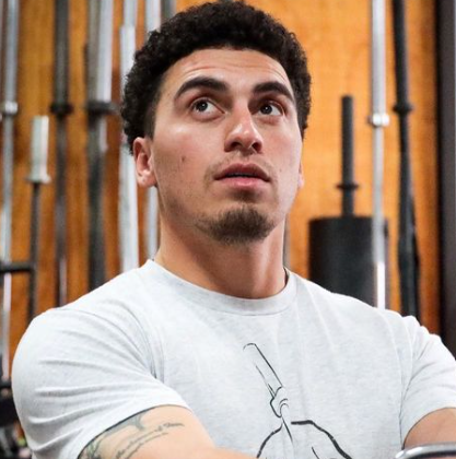 Tyrone Taylor’s Epic Sliding Catch Goes Viral, Leaving MLB Fans Speechless