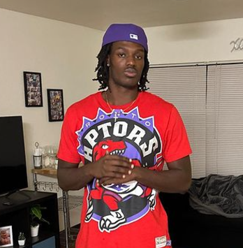 Dylan Canoville Uses a Shoe to Block Brandon Garrison’s Dunk Attempt and More