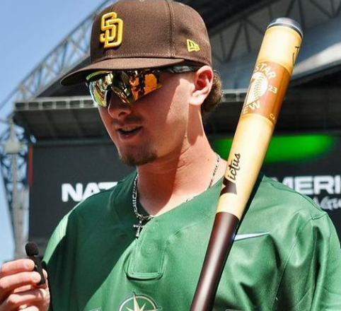 Young Padres Fans Dress as Jackson Merrill, Fernando Tatis Jr., and ...