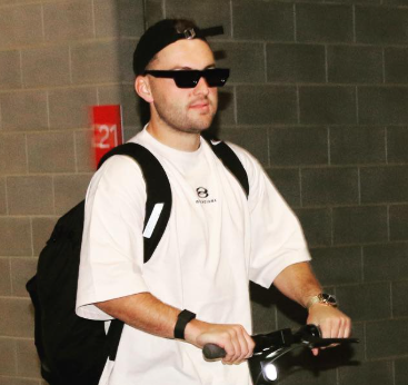 Josh Inglis' Magical Debut: The Hundred That Had His Parents Blowing Kisses