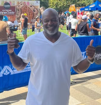 Emmitt Smith Rips NFL Hall of Fame After Eli Manning’s Shocking Exclusion