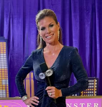 Jamie Little Shines in Fuchsia Pink Blazer During Truck Series ...