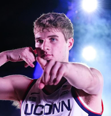 Liam McNeeley Breaks Down UConn’s “Desperate” Mentality That Fueled an ...