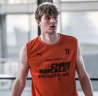 Liam McNeeley Breaks Down UConn’s “Desperate” Mentality That Fueled an ...