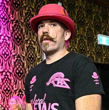 Lyndon Knowles Prepares to Wreak Havoc in Four-Ounce Gloves and Sponsorship