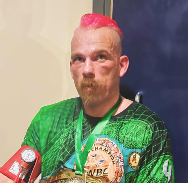 Lyndon Knowles Prepares to Wreak Havoc in Four-Ounce Gloves and Sponsorship