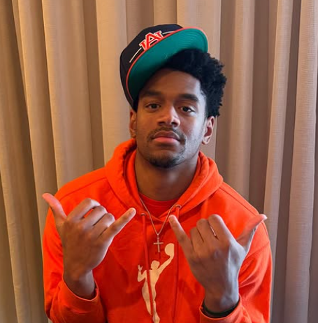 Auburn’s Dylan Cardwell Reacts to Johni Broome’s Tough Comeback