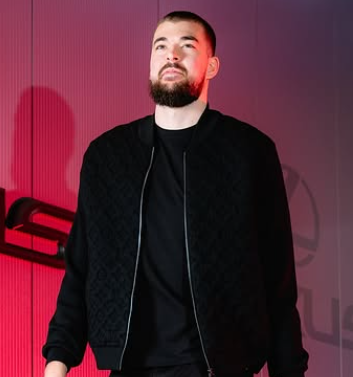 Ivica Zubac’s Romantic Message to Wife Kristina Goes Viral