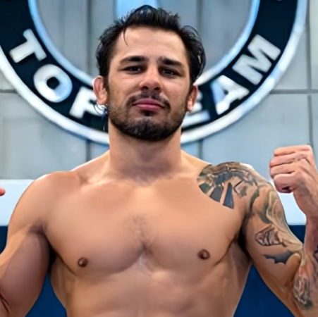 Alexandre Pantoja’s Unfiltered Predictions for the Merab vs. Kai Clash