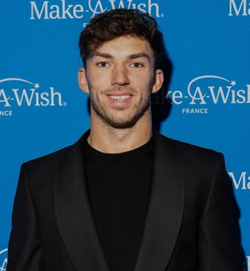 Kika Gomes Flaunts Her Abs in Viral Photo with Pierre Gasly