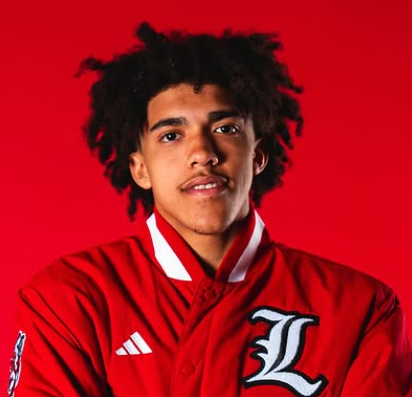 Taylen Kinney and Pat Kelsey’s Viral Photo Breaks the Internet