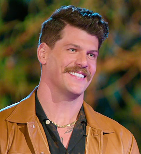 Taylor Lewan Recalls Trump’s Reaction After Ceremonial Pitch Disaster