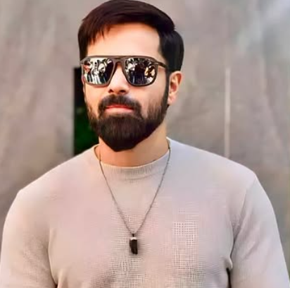 Emraan Hashmi Bio, Family, Movies, Career, Net Worth & More