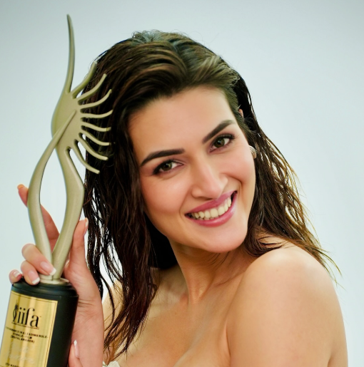Kriti Sanon: Bio, Age, Family, Movies, Awards and Net Worth 2025