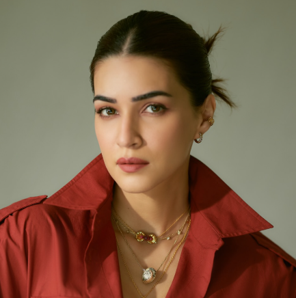 Kriti Sanon: Bio, Age, Family, Movies, Awards and Net Worth 2025