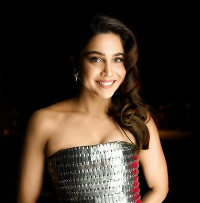 Sharvari Wagh Bio, Age, Height, Family, Career, Movies, and More