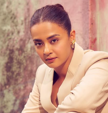 Surveen Chawla Bio, Career, Family, Movies, Personal Life and More