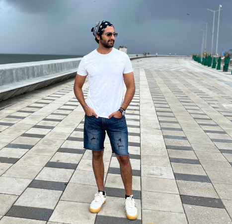 Akshay Oberoi Bio, Bollywood Debut, Web Series and More
