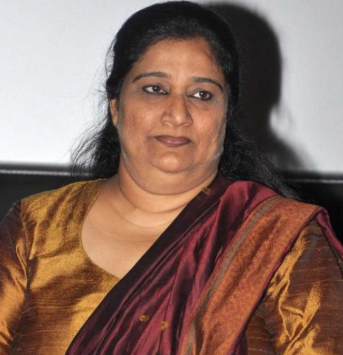 Seema Pahwa Bio, Life, Family, Movies, Career & Inspiring Journey