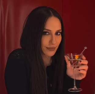 The Secret Behind Tefi Pessoa’s Popularity: TikTok Rise Explained